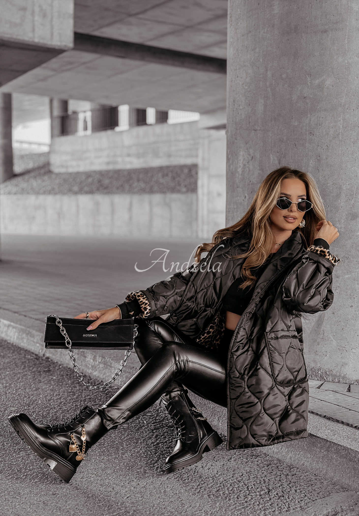 Leather bagger boots with chains Umbridge black - Andżela Online Store