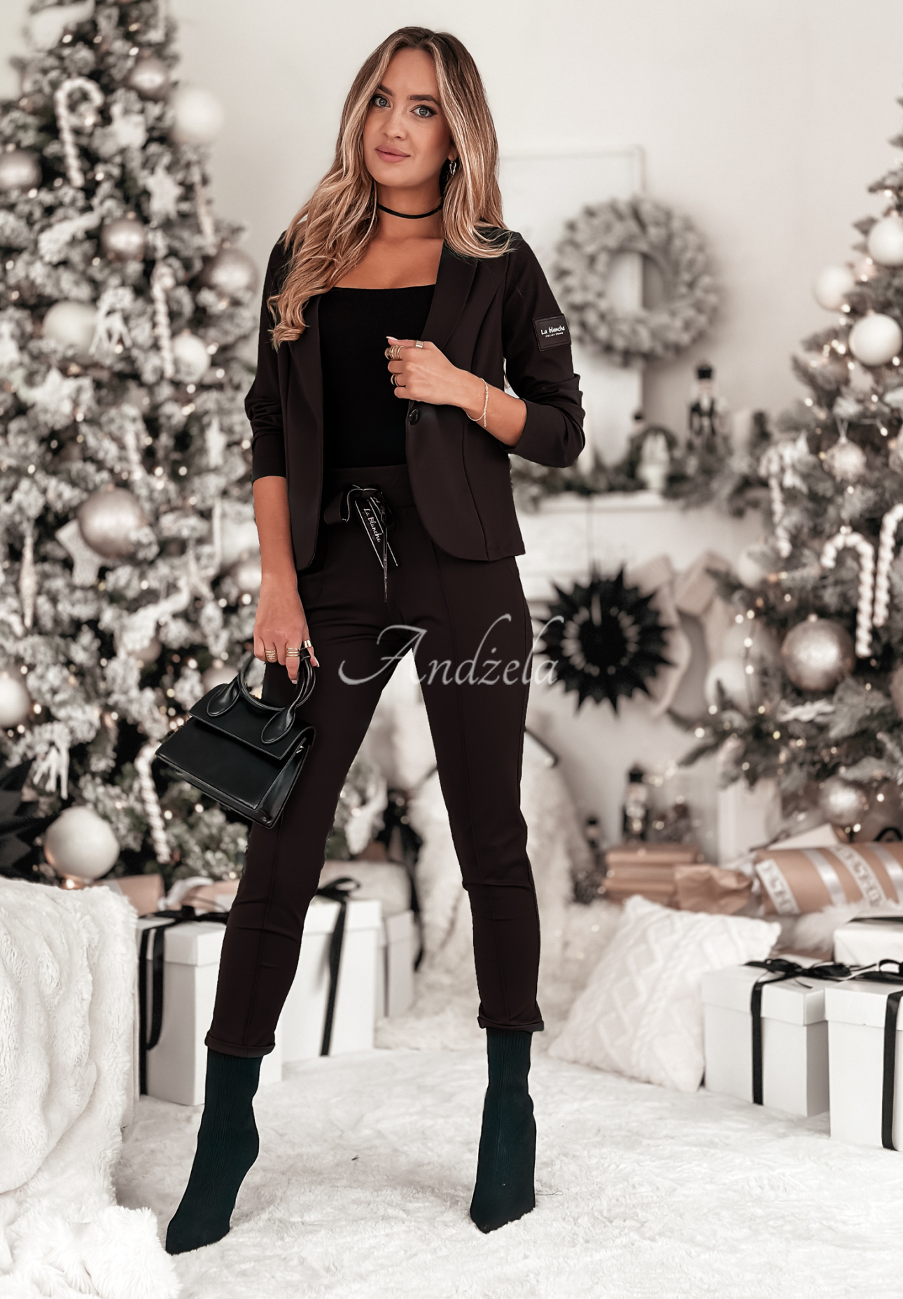 Lavinia women's sweat suit chocolate - Andżela Online Store