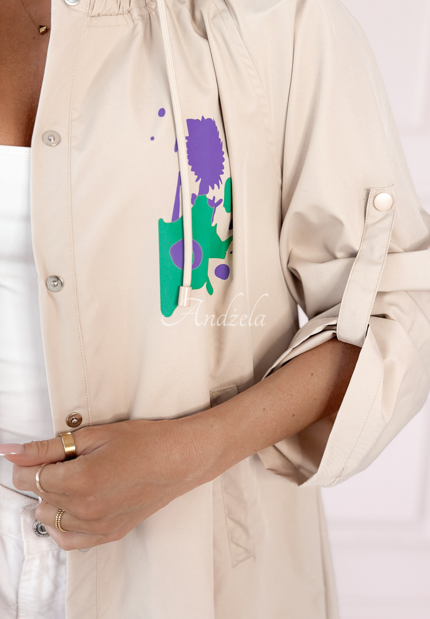 Kurtka parka z nadrukami Modern Age Design beżowa - Andżela Sklep Online