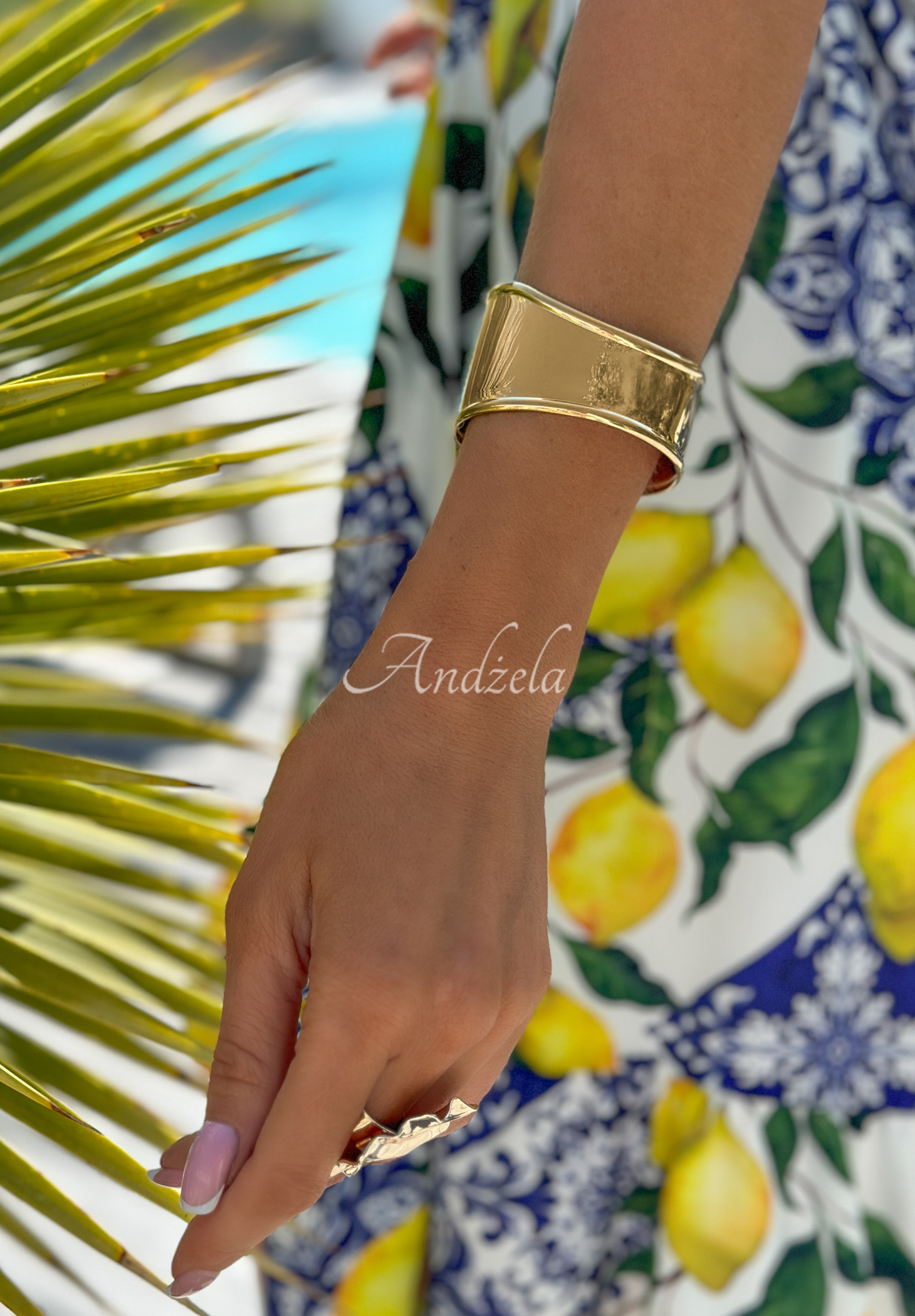 Szeroka bransoletka Living In Paradise złota - Andżela Sklep Online
