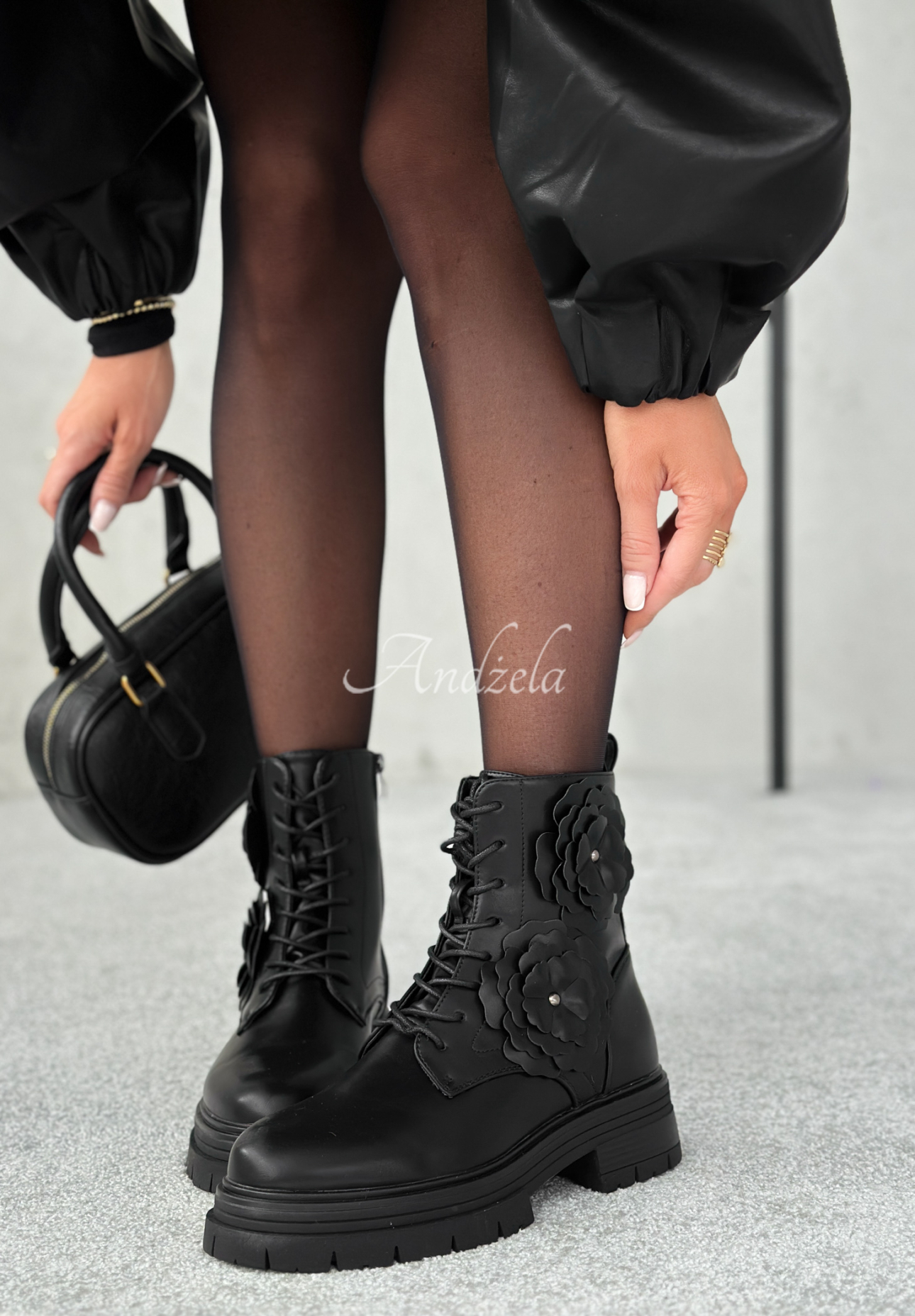 Leather bagger boots with flowers Whispering Pines black - Andżela ...