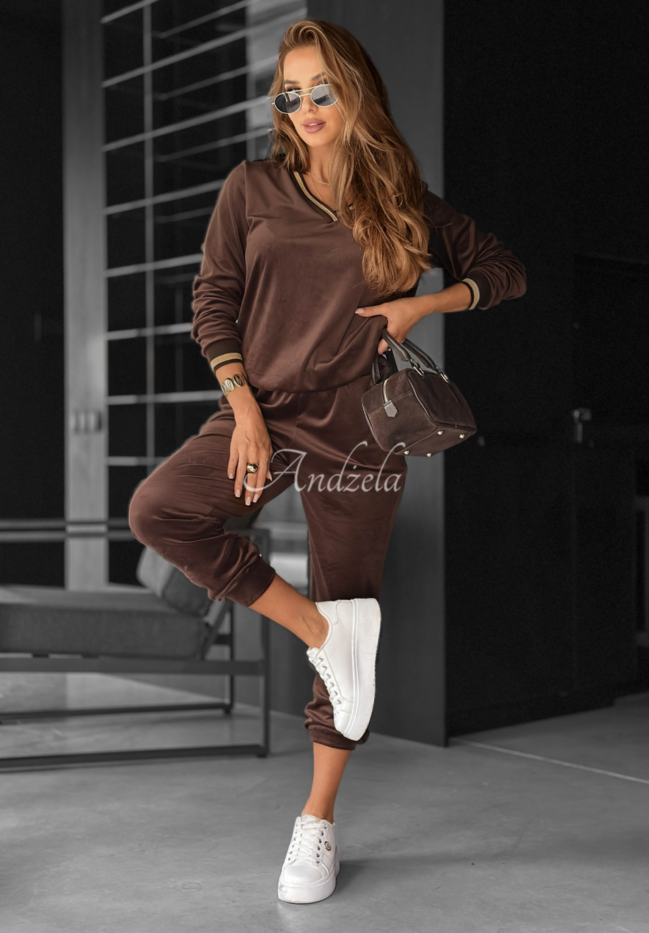 Unfollowed chocolate velour tracksuit set - Andżela Online Store